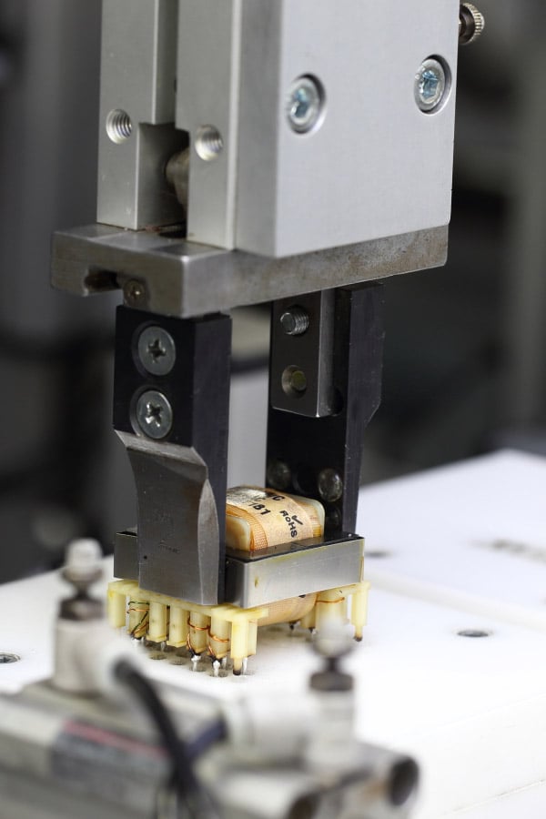 Customer-specific low frequency transformer (LF)